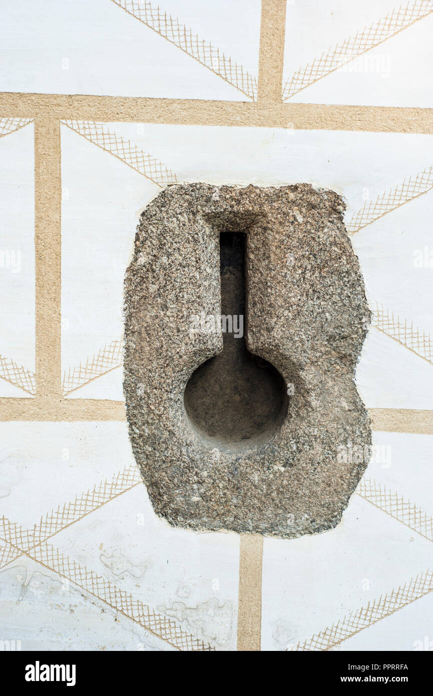 Keyhole shaped hi-res stock photography and images - Alamy