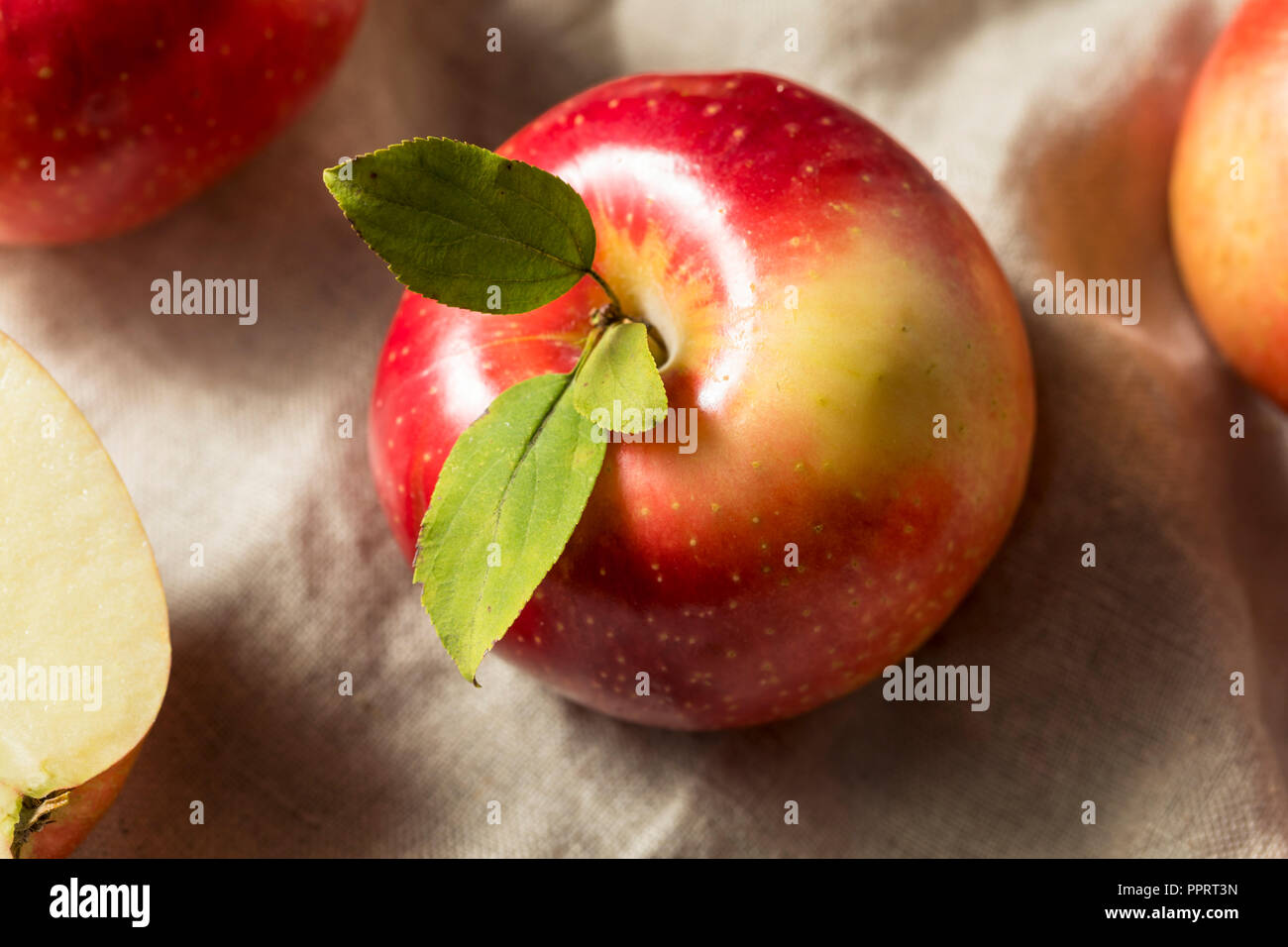 Raw Organic Red Apples Ready to Eat Stock Photo - Alamy