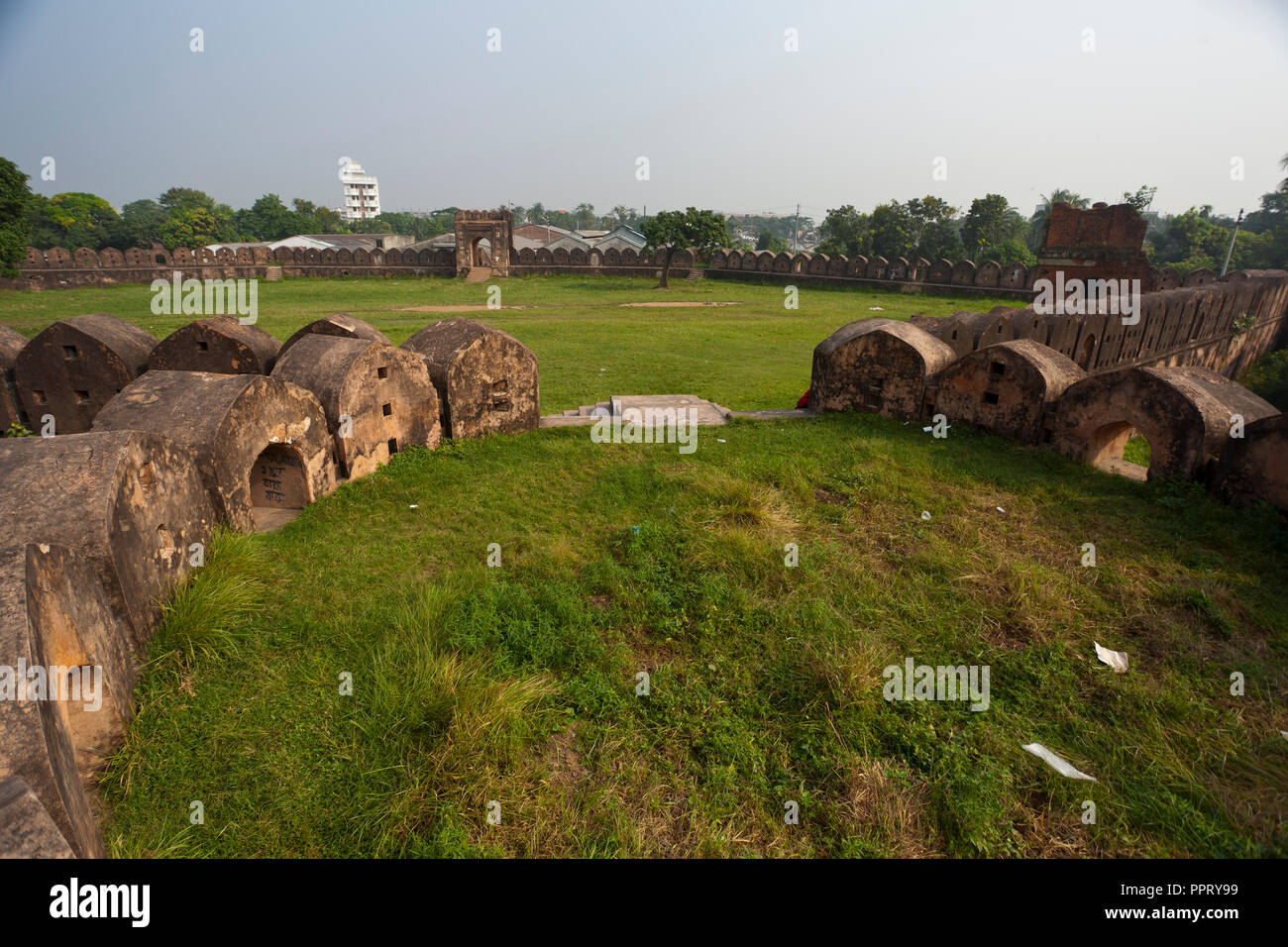 Bangladeshi iconic structure hi-res stock photography and images - Alamy