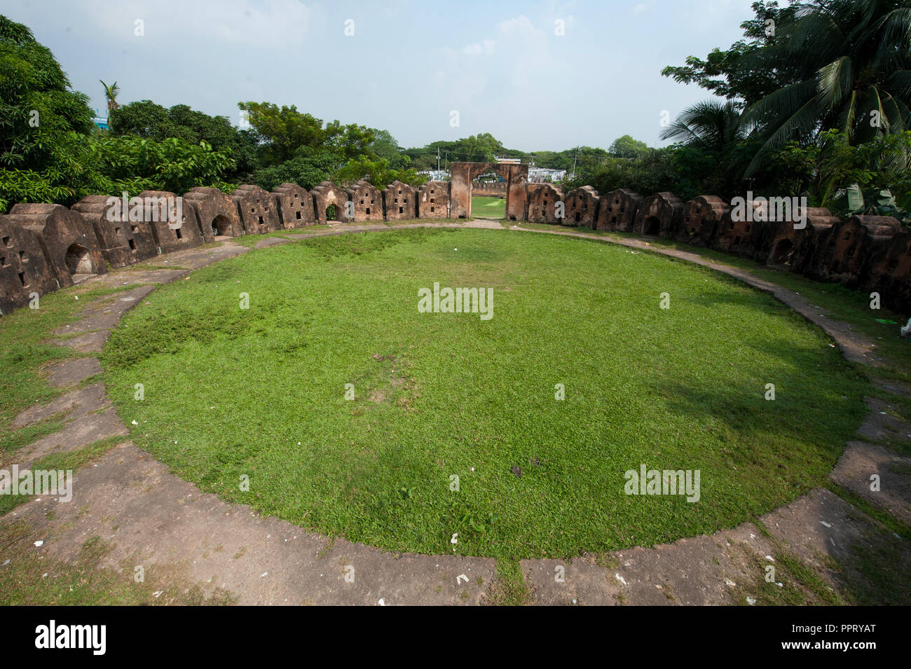 Bangladeshi iconic structure hi-res stock photography and images - Alamy