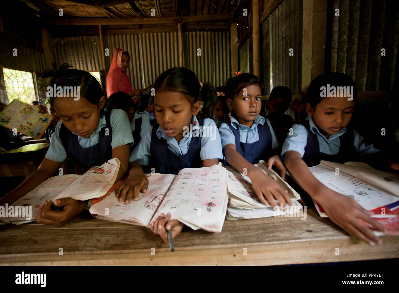 Bangladeshi students classroom hi-res stock photography and images - Alamy