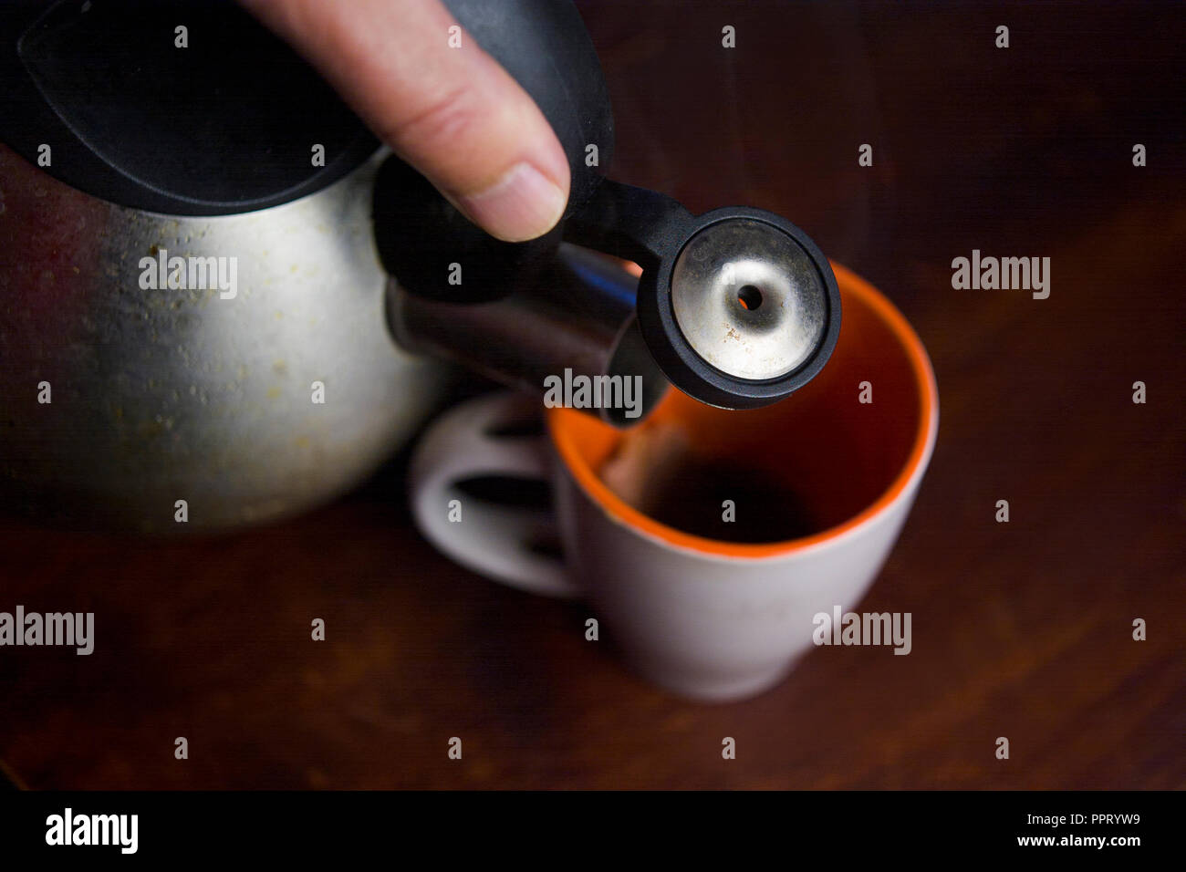 Pouring boiling water tea hi-res stock photography and images - Alamy