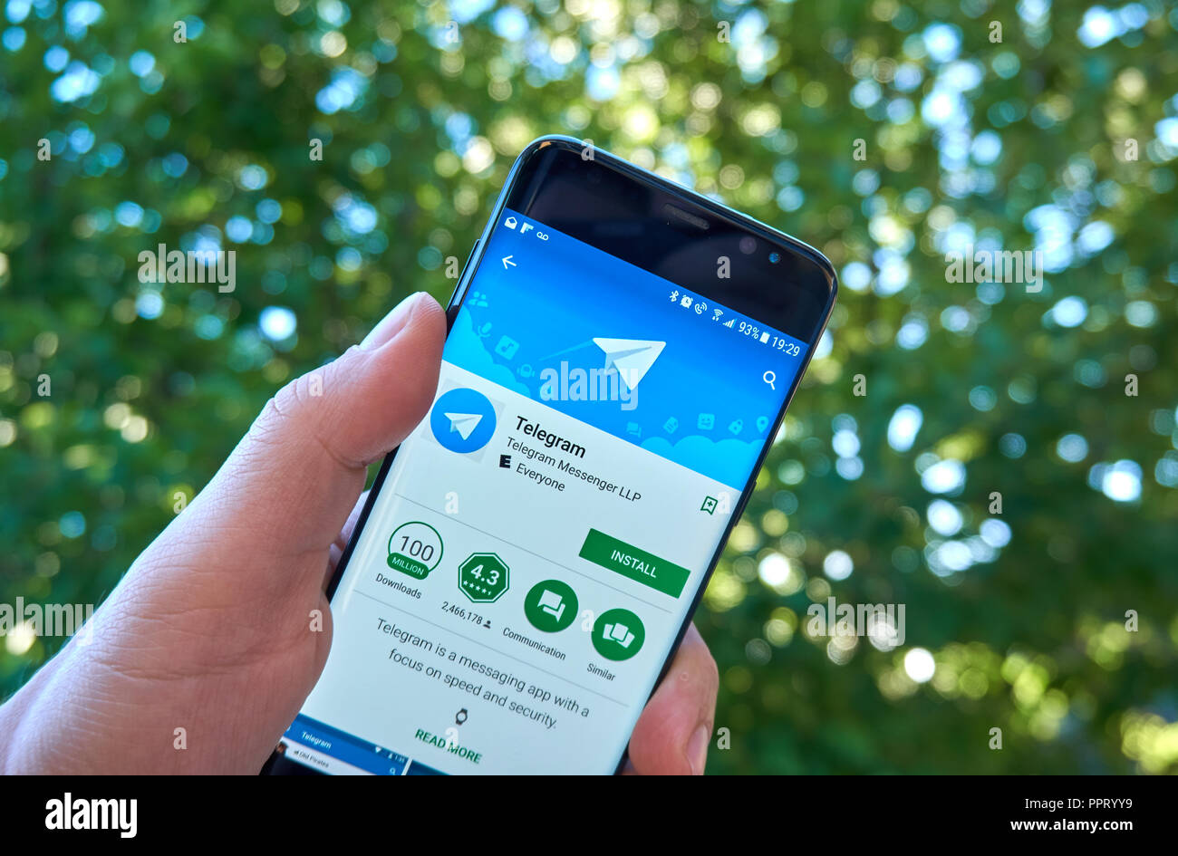 Telegram app hi-res stock photography and images - Alamy