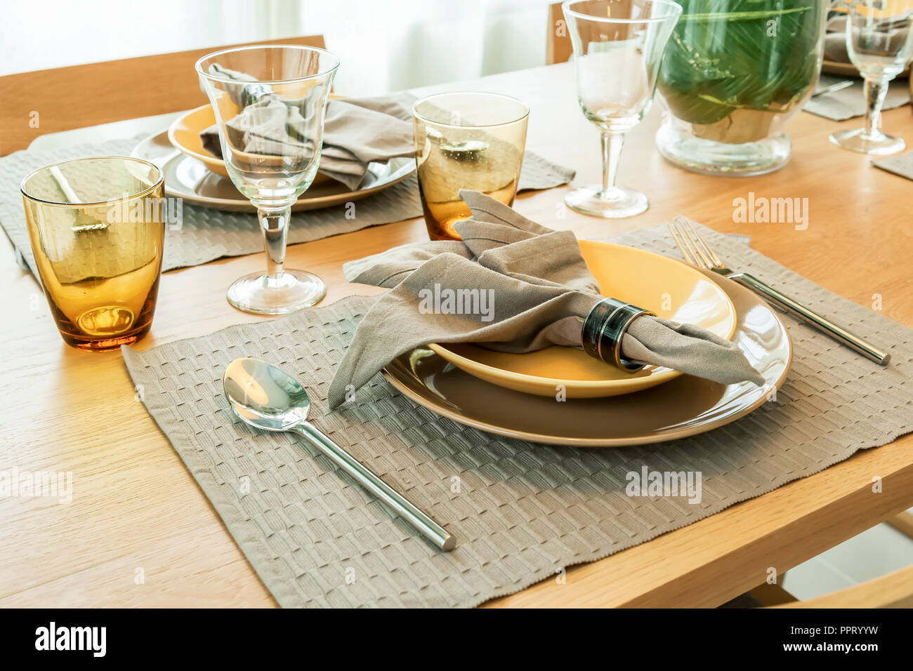 Service ware hi-res stock photography and images - Alamy