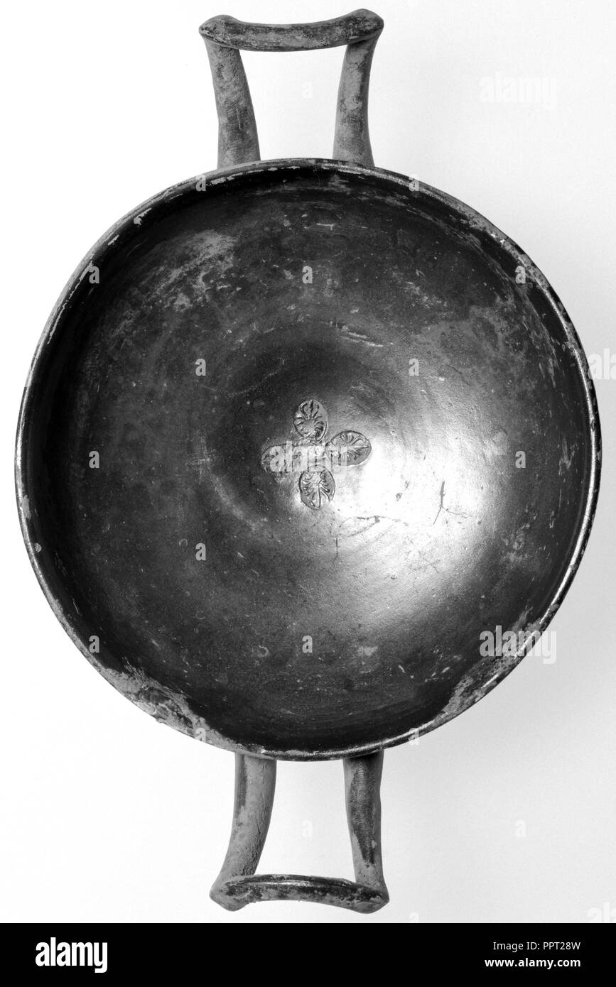 Campanian Black Kylix, Stemless, Campania, South Italy, Europe; 323 ...