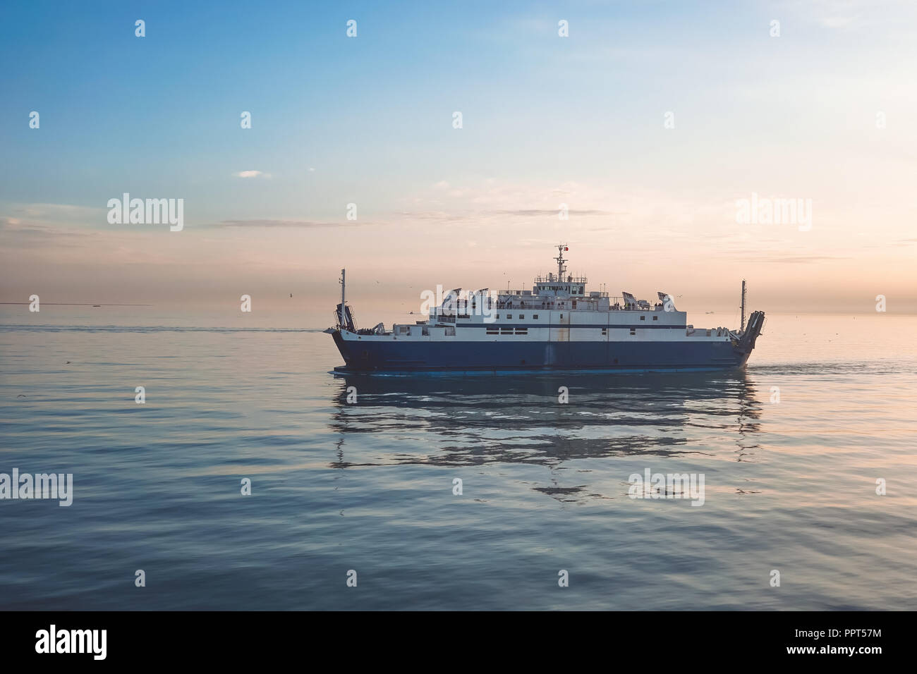 Kerch strait ships hi-res stock photography and images - Alamy