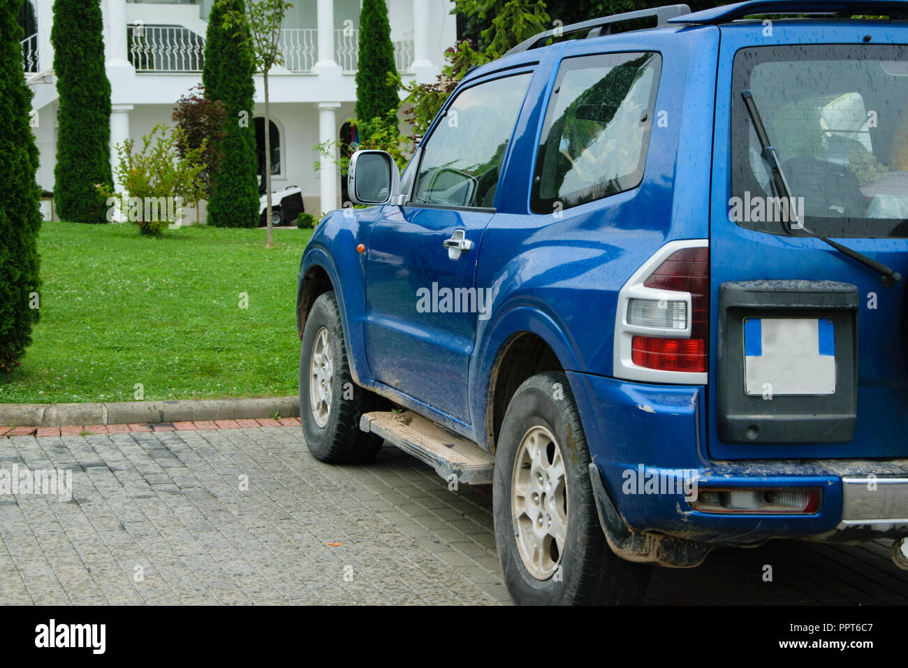 Car tail light smashed hi-res stock photography and images - Alamy