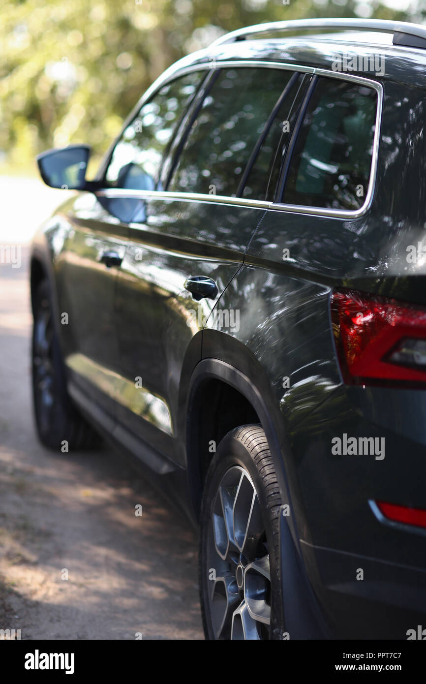 Car with tinted windows hi-res stock photography and images - Alamy