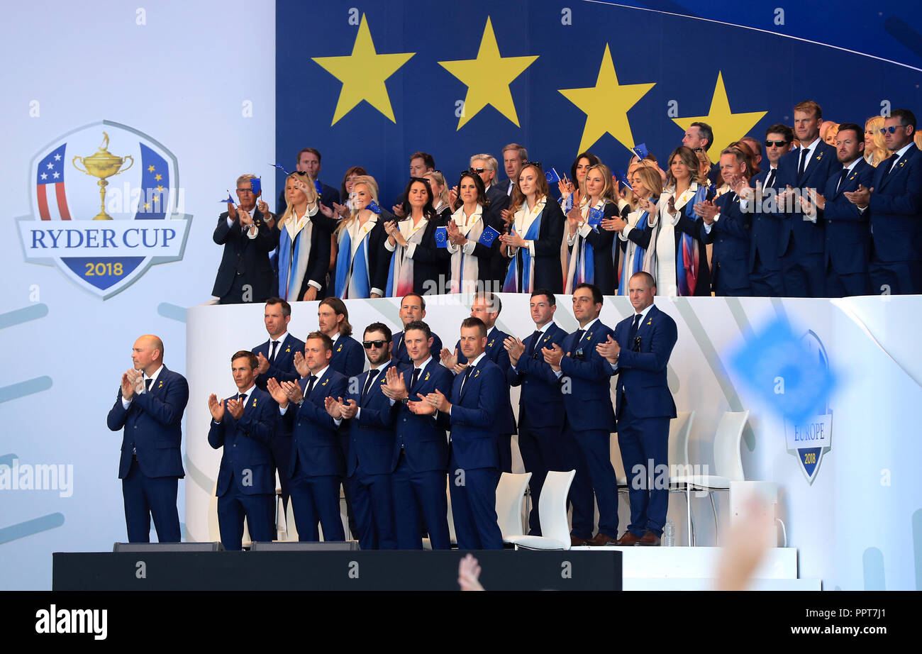 Team Europe, with partners, wives and girlfriends behind during the ...