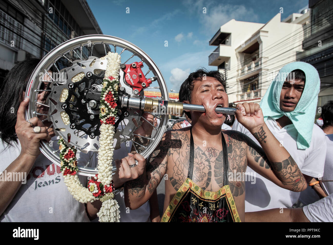 Chinese spirit medium hi-res stock photography and images - Alamy