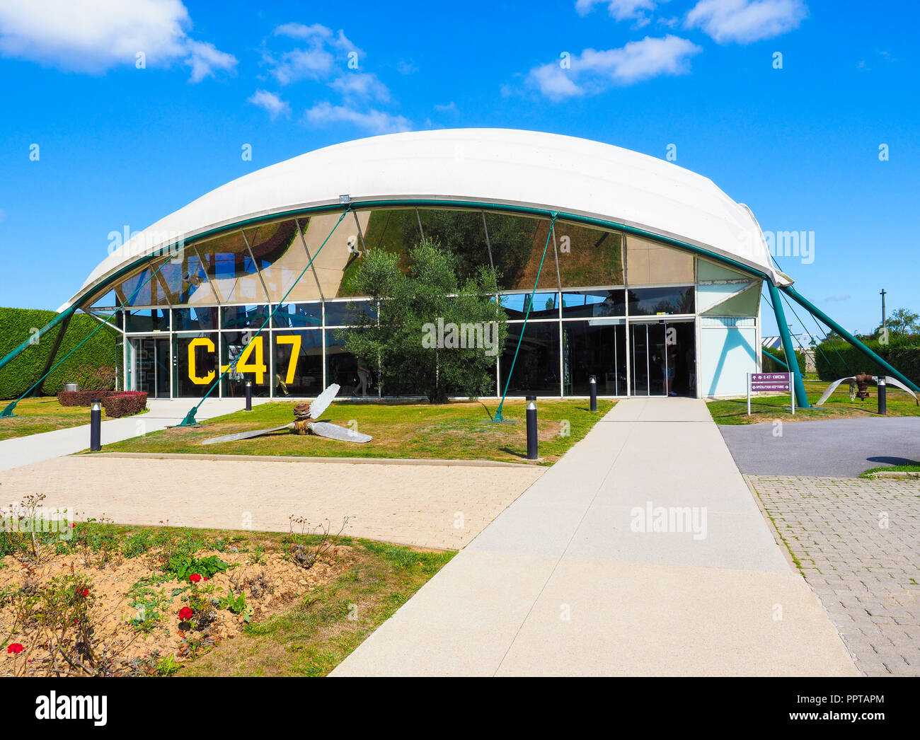 Airborne Forces Museum in St Mere Eglise Normandy Stock Photo - Alamy