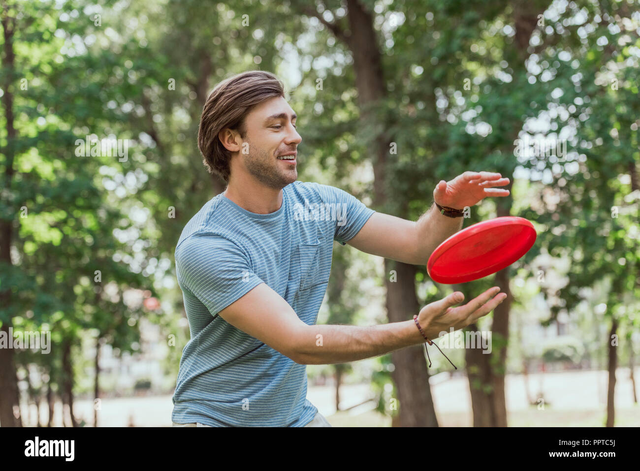 Male Catching Frisbee High Resolution Stock Photography and Images - Alamy