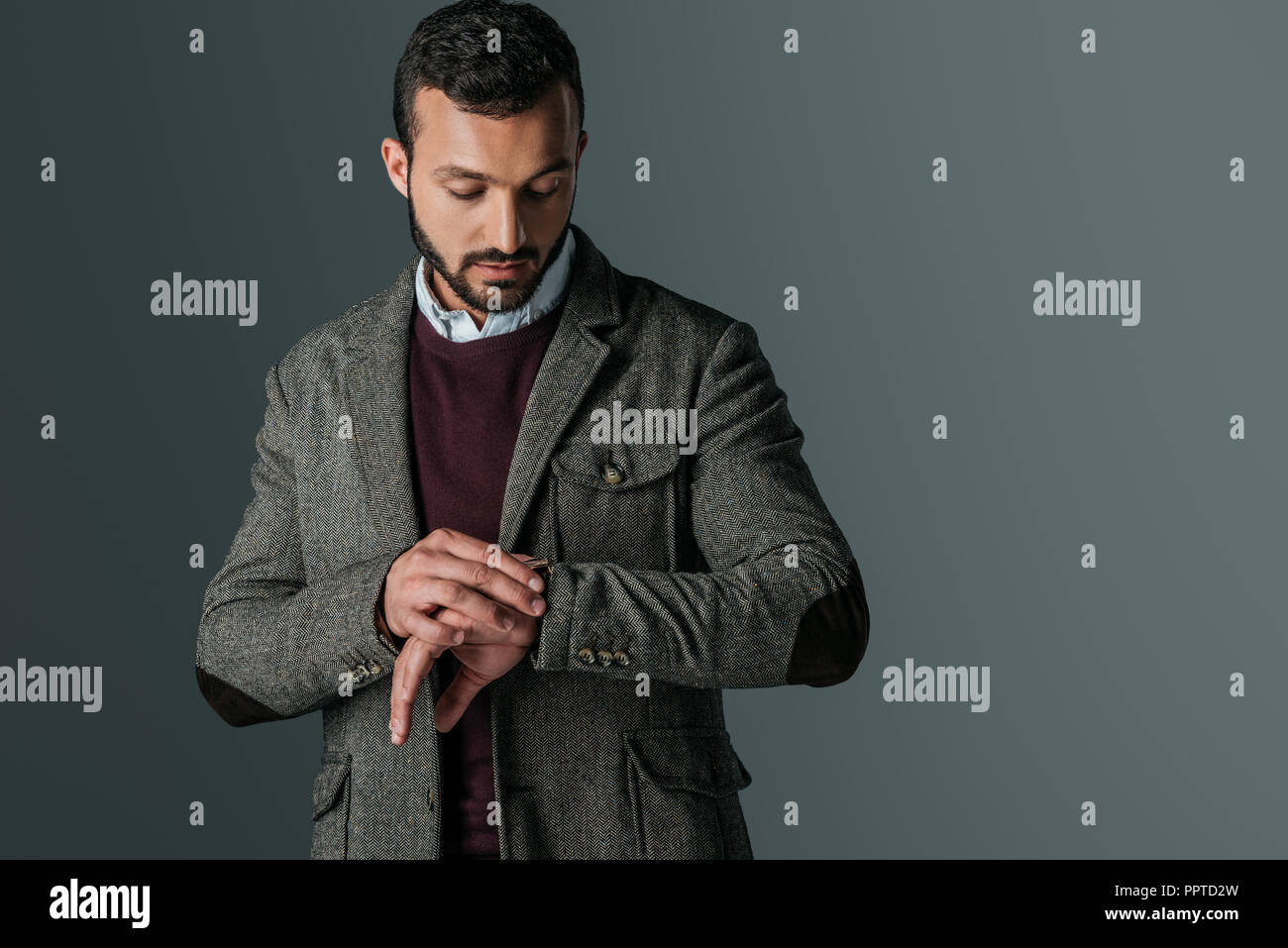 Man in tweed jacket hi-res stock photography and images - Alamy