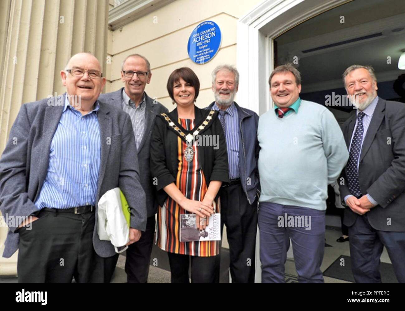 Outside the first presbyterian church hi-res stock photography and ...