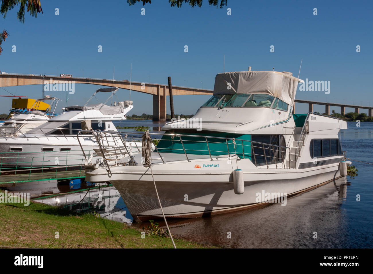 Boats at riverside, Rio (River) Paraguay, Puente (Bridge) Remanso ...