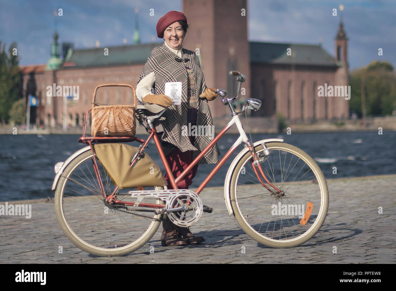 Bike reflex hi-res stock photography and images - Alamy
