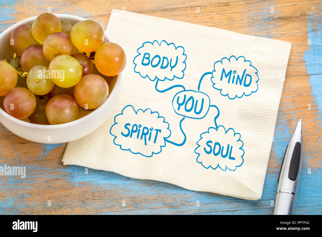 Grapes doodle hi-res stock photography and images - Alamy