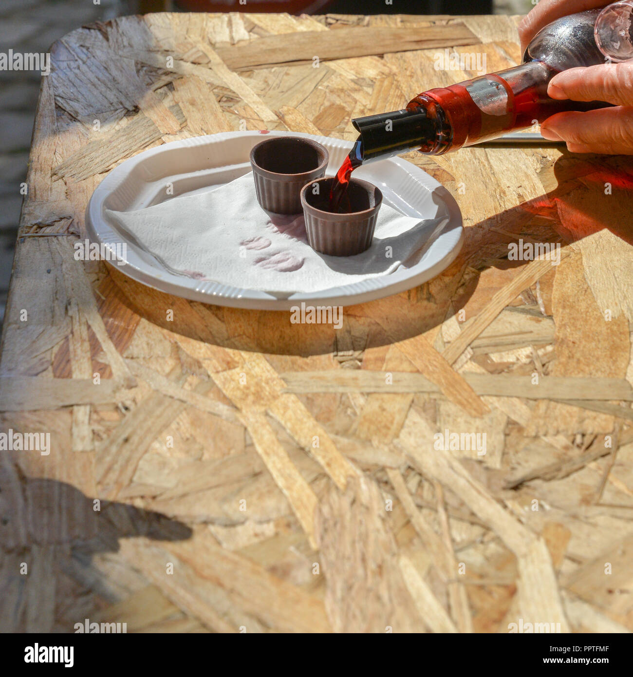 Bebida de alcohol hi-res stock photography and images - Alamy