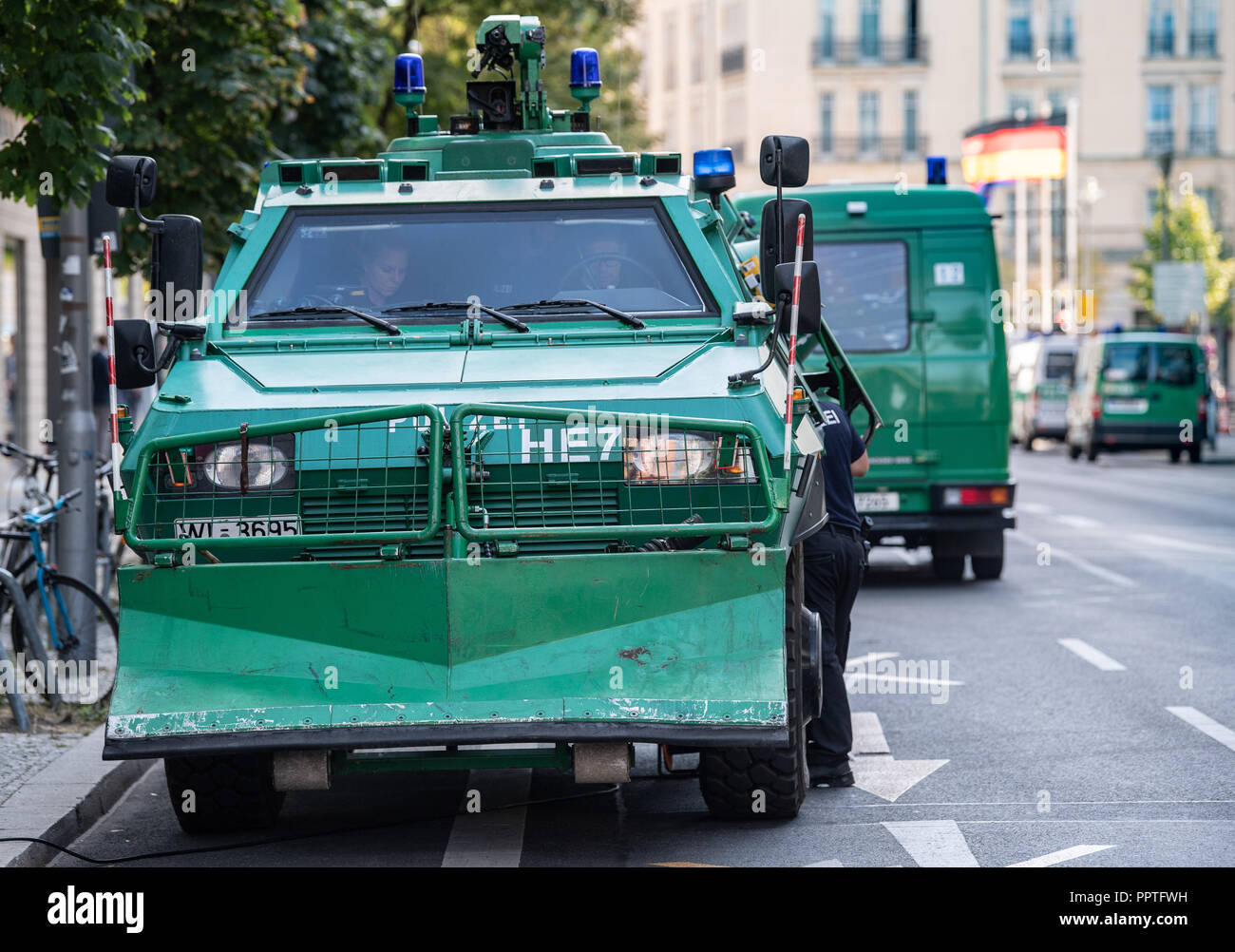 Special police car hi-res stock photography and images - Alamy