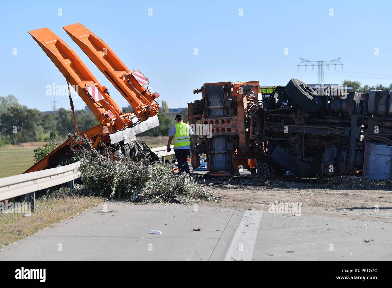 27 September 2018, Saxony, Kleinliebenau: View of the scene of the ...