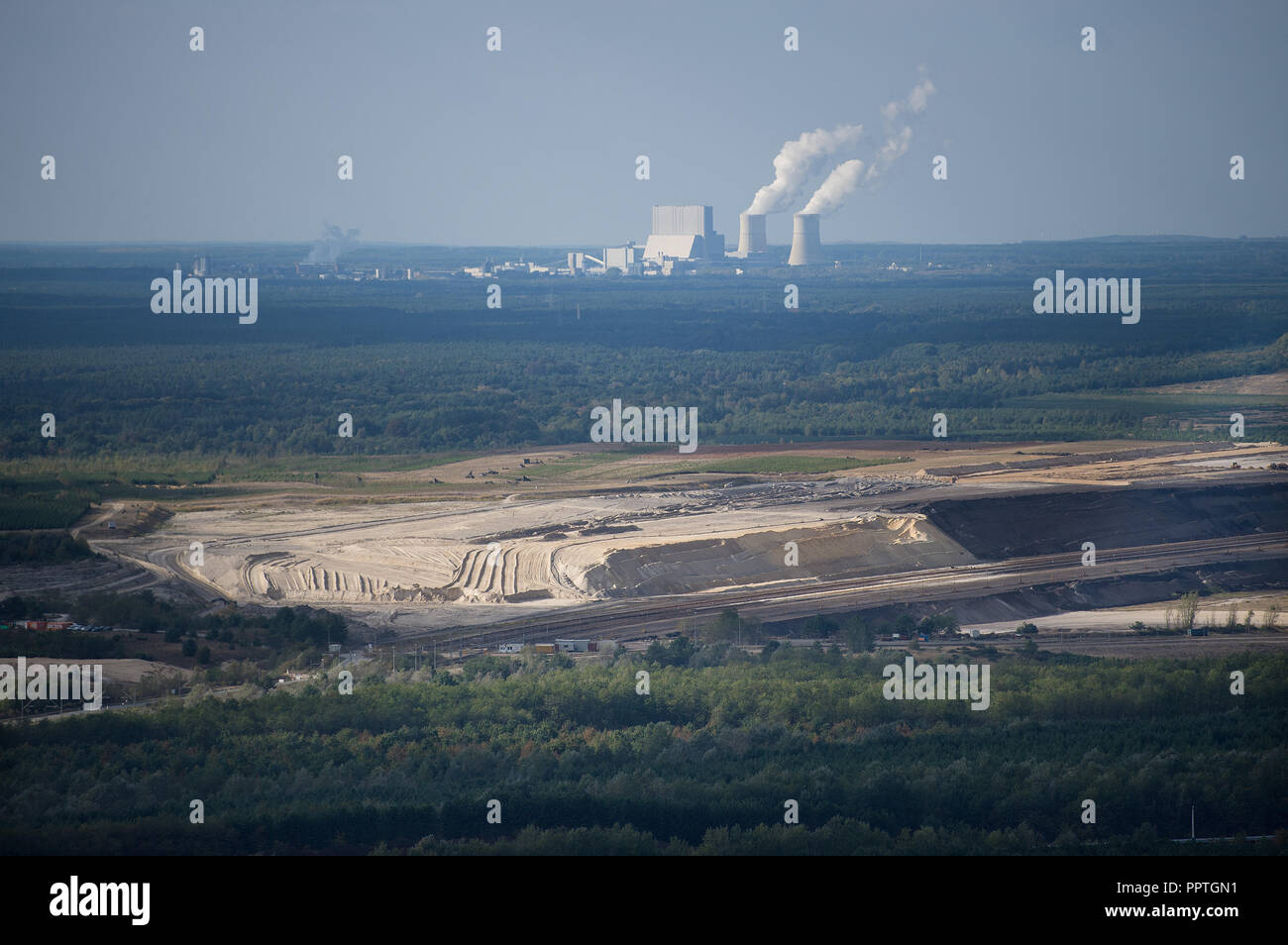 Boxberg lignite fired power plant hi-res stock photography and images ...