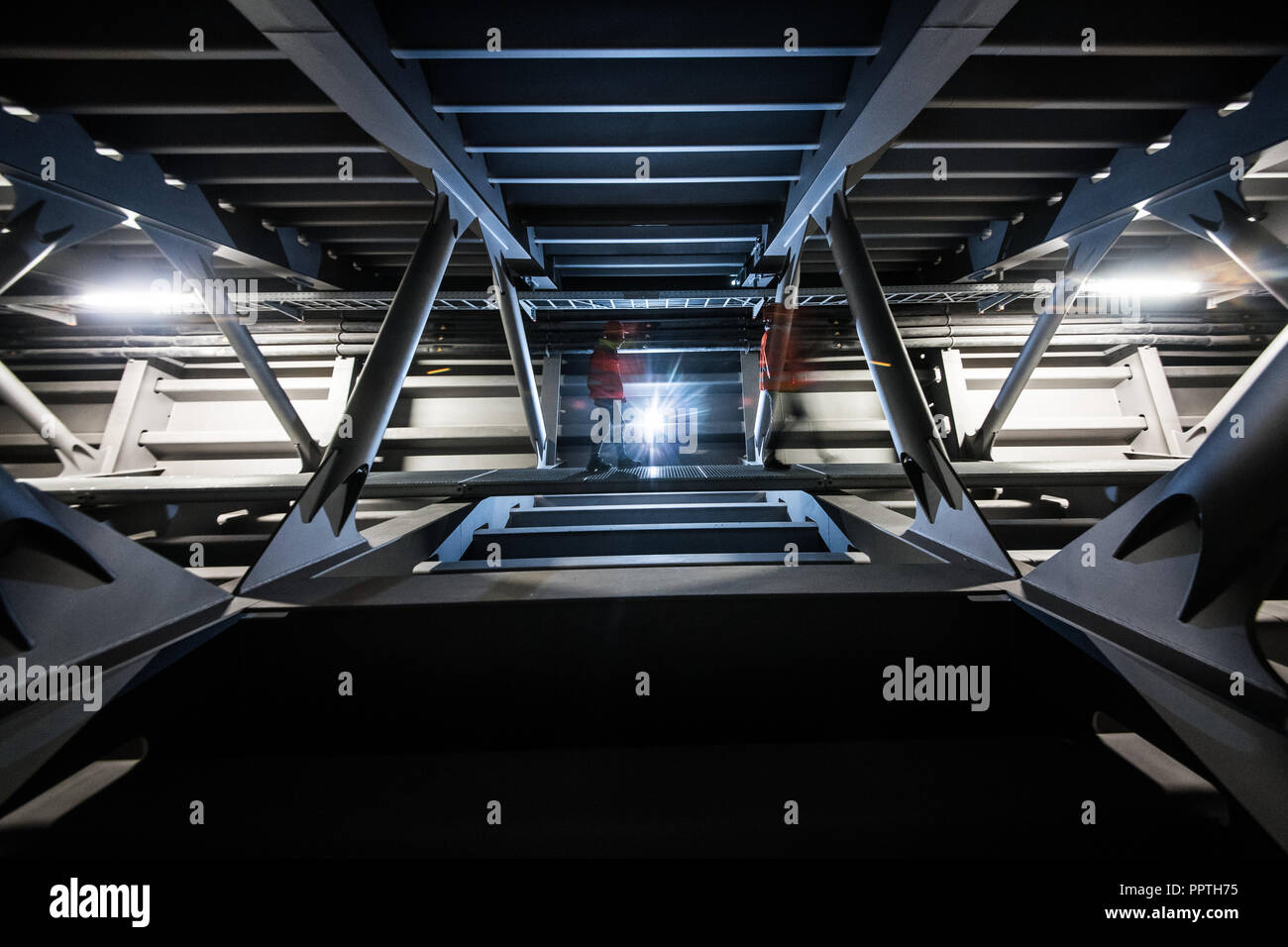 Trapezoidal box hi-res stock photography and images - Alamy