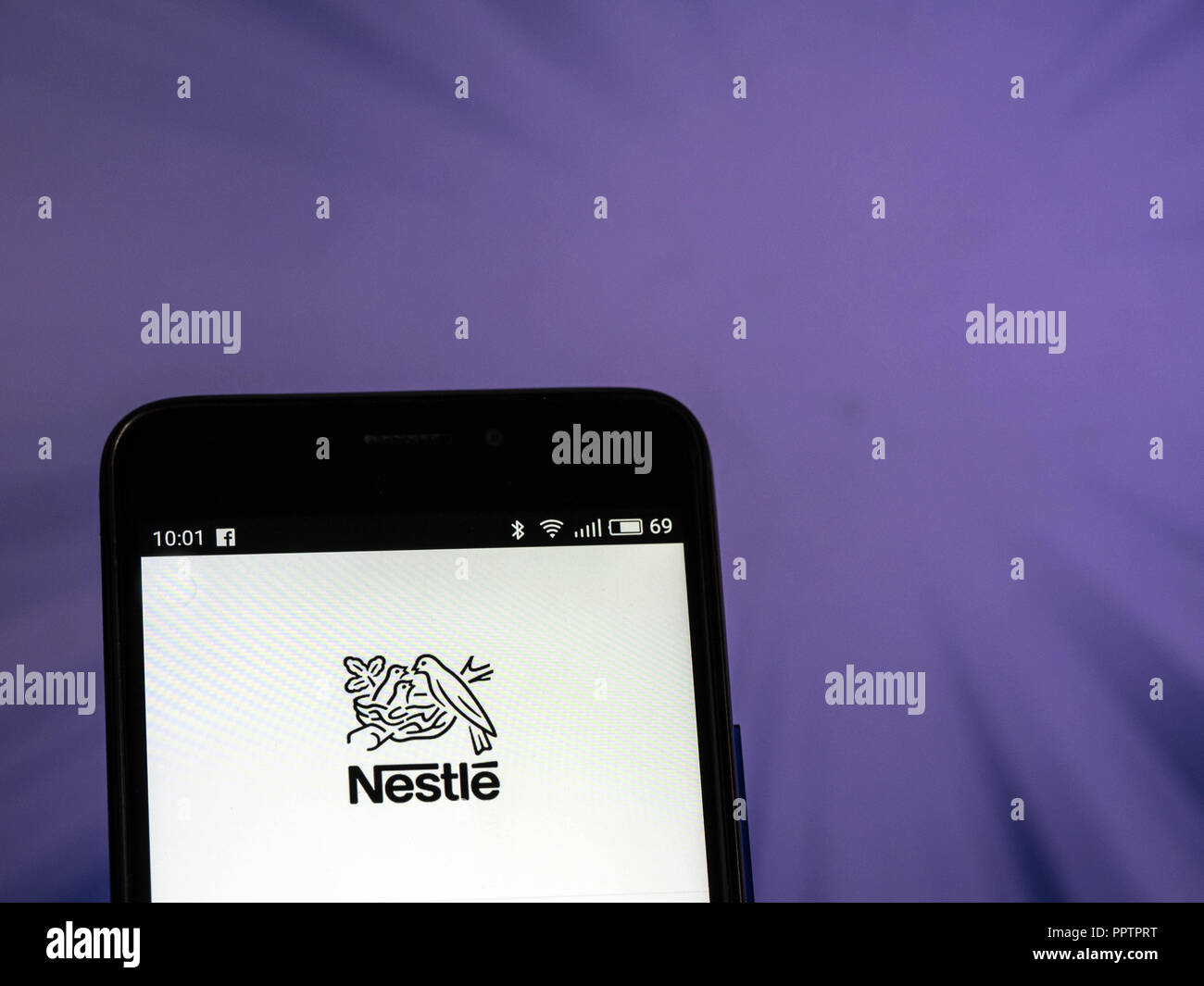 Nestle logo sign hi-res stock photography and images - Alamy