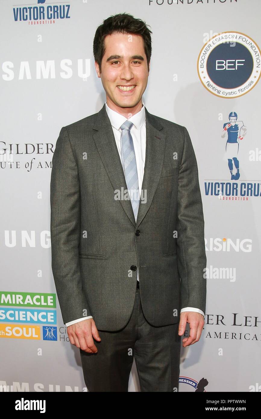 David kwong hi-res stock photography and images - Alamy