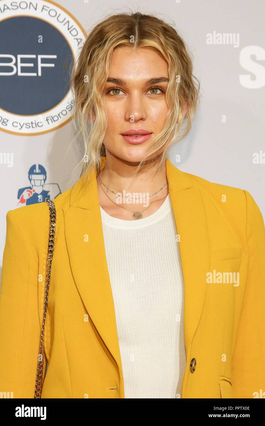 Shayna taylor hi-res stock photography and images - Alamy