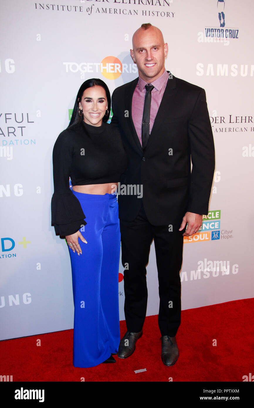 Mark herzlich and danielle conti hi-res stock photography and images - Alamy