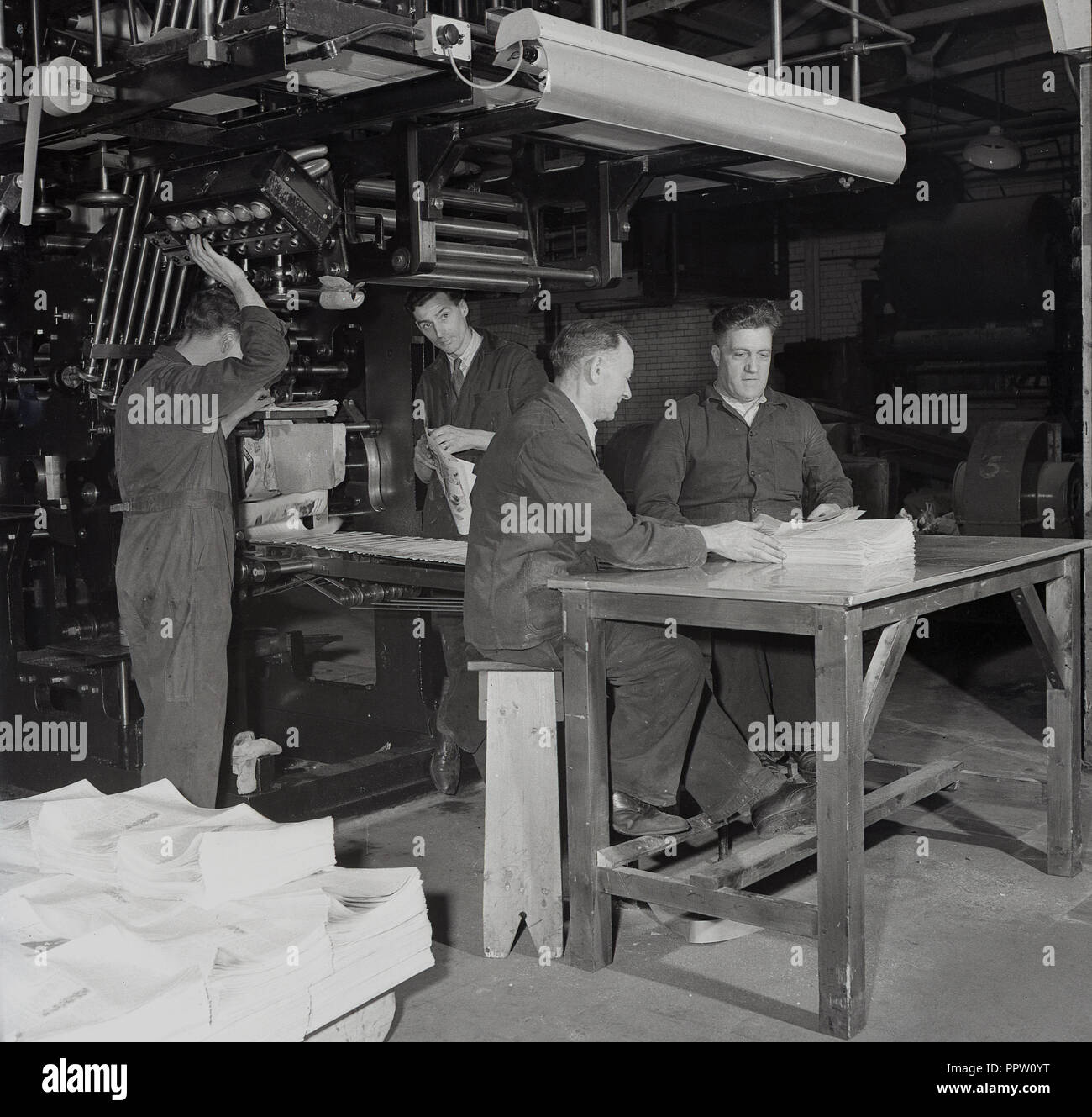 Printing press 1950s hi-res stock photography and images - Alamy