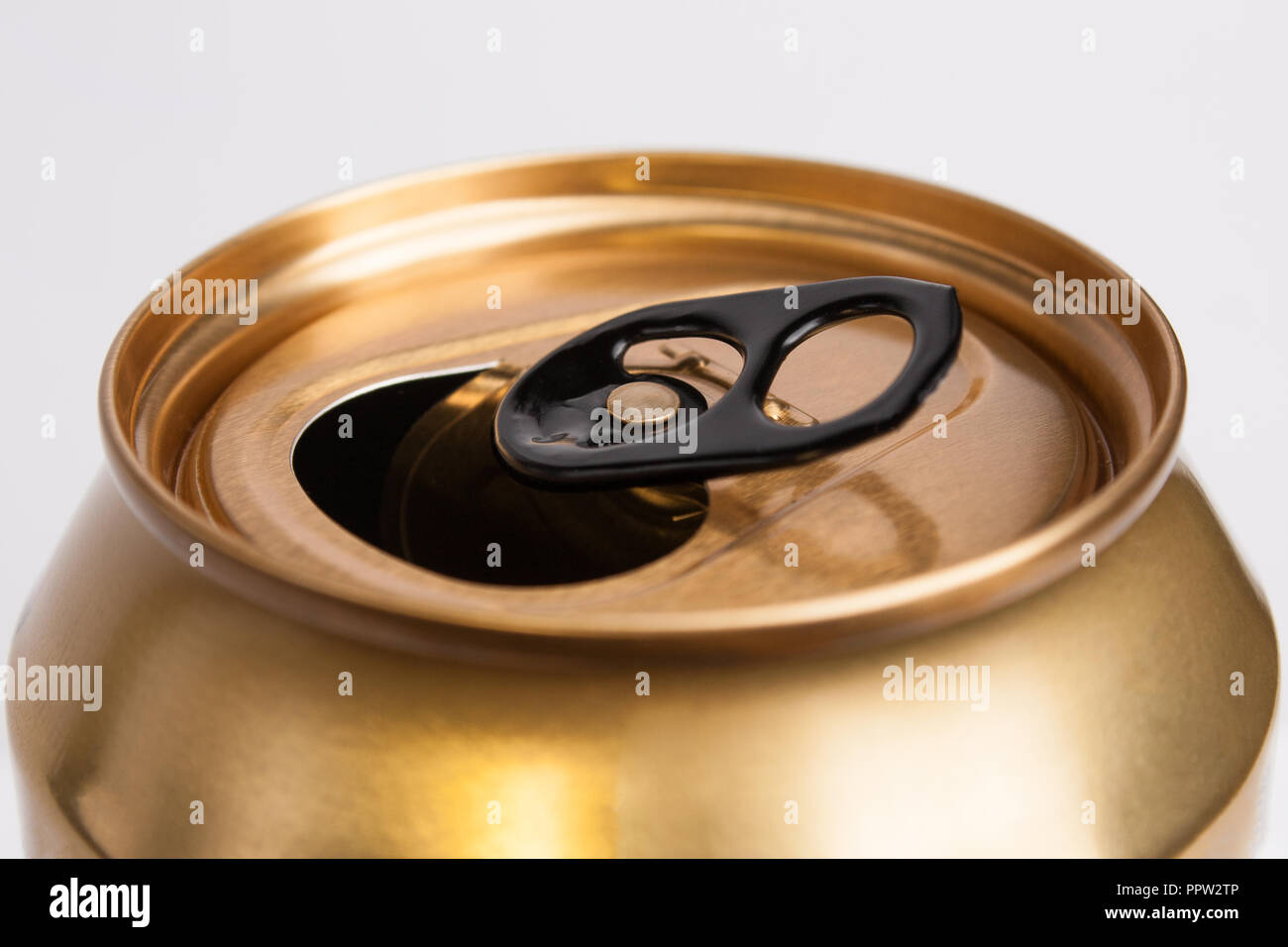 Beer can top hi-res stock photography and images - Alamy