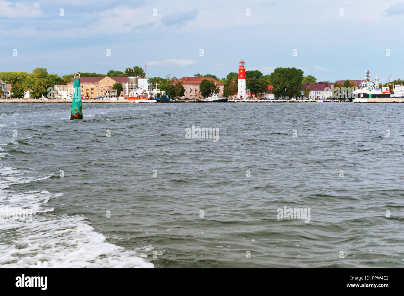 Kaliningrad port hi-res stock photography and images - Alamy
