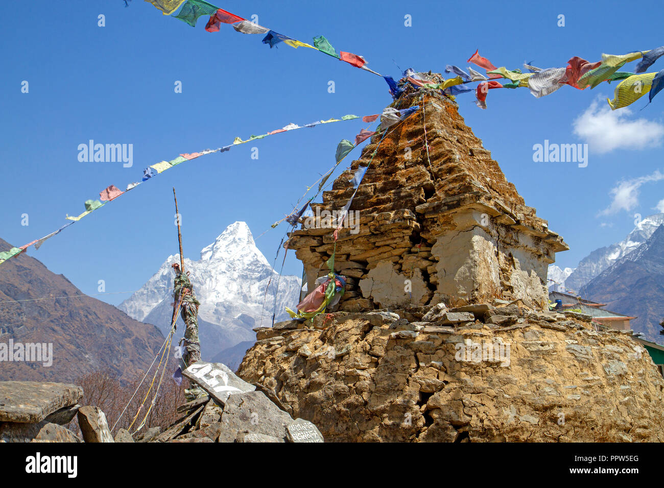 Mong la hi-res stock photography and images - Alamy