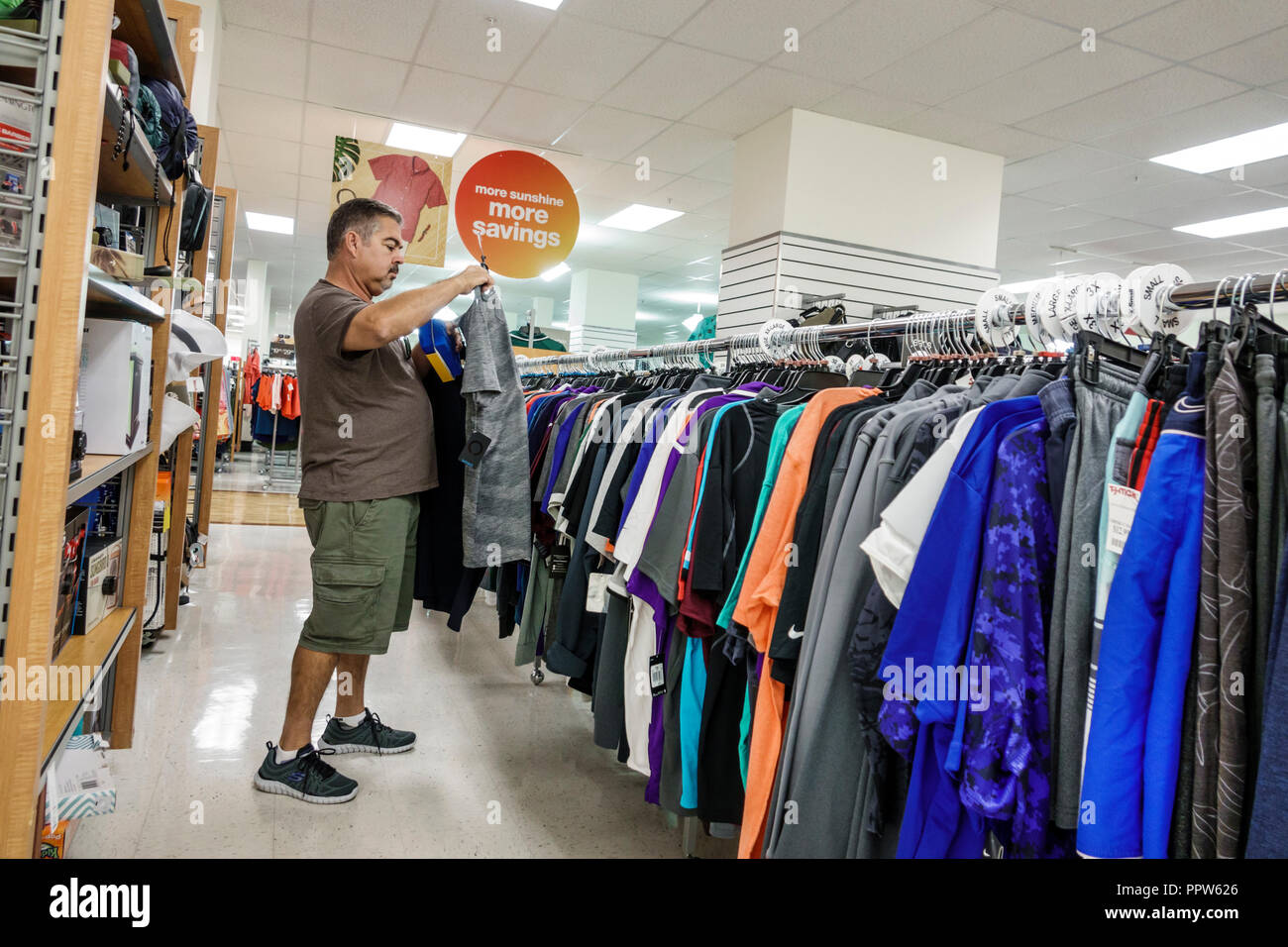 Tj Maxx Interior High Resolution Stock Photography and Images - Alamy