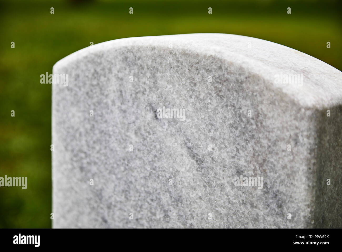 Blank headstone hi-res stock photography and images - Alamy