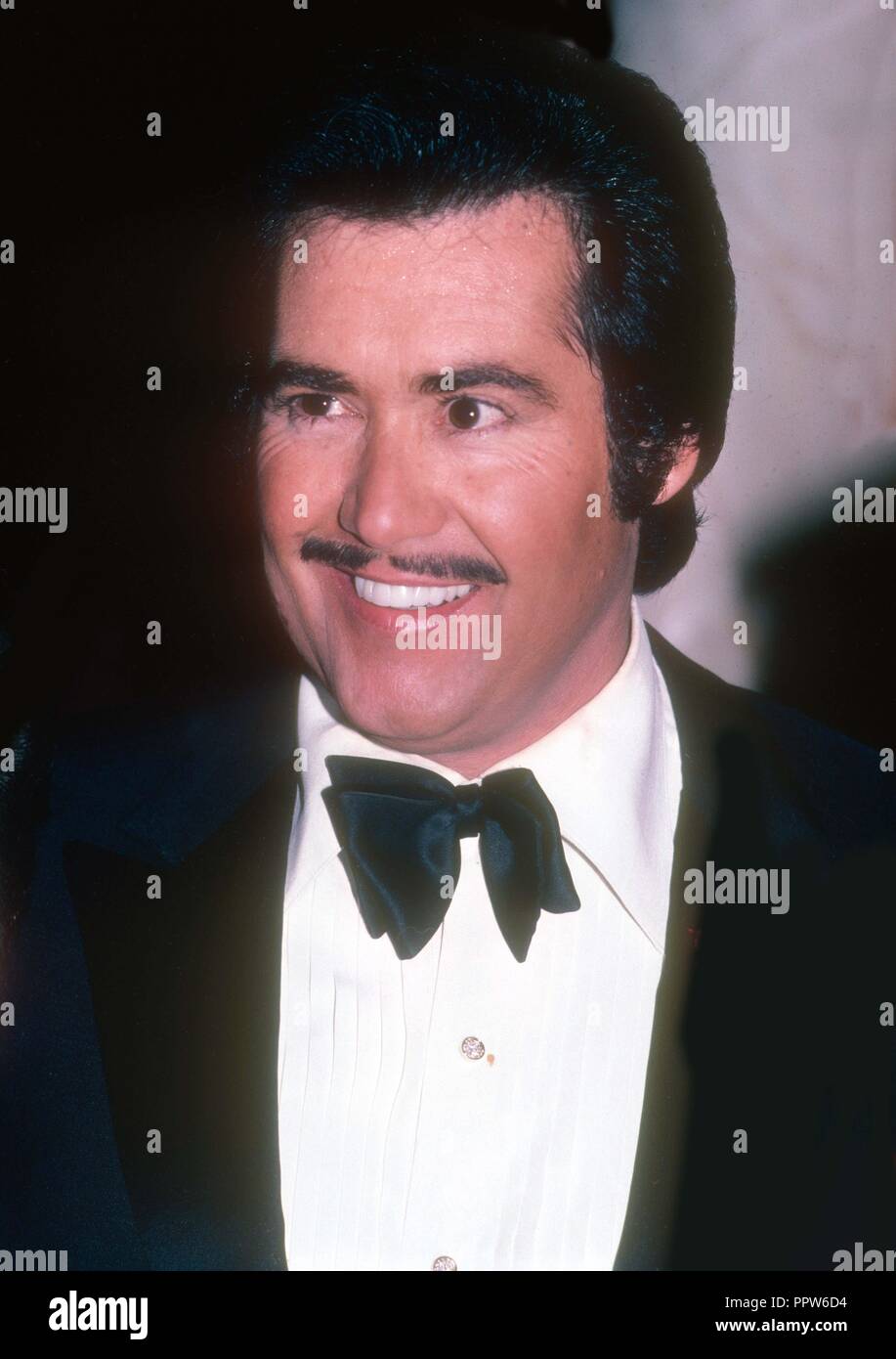 Wayne newton 1985 hi-res stock photography and images - Alamy