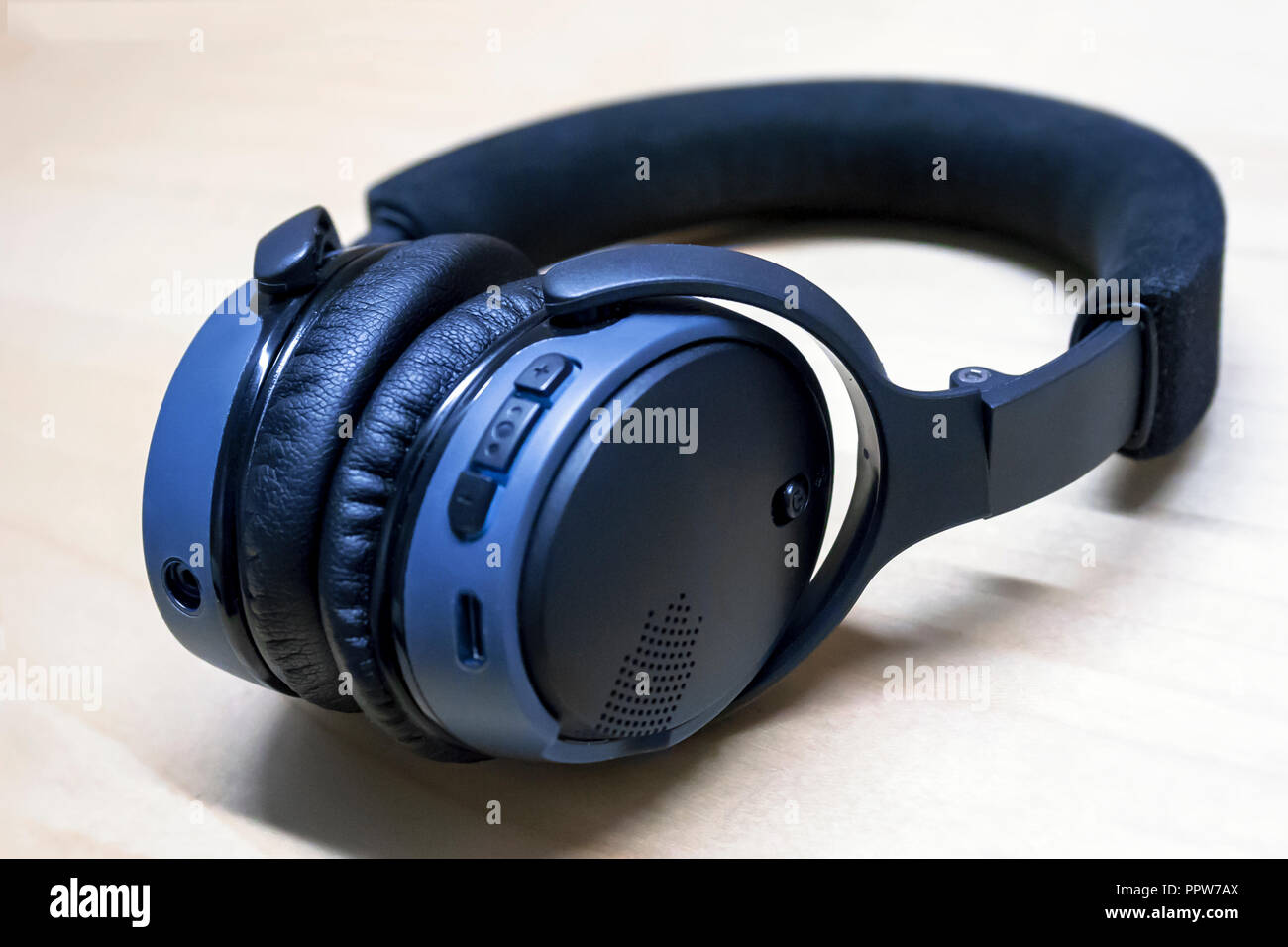 Blue wireless bluetooth headphones hi-res stock photography and images ...