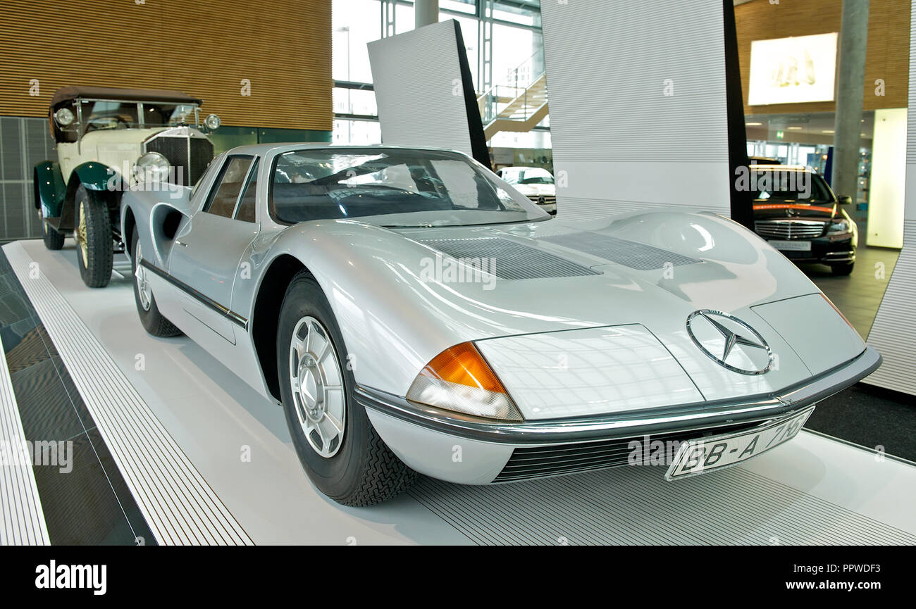 Mercedes-Benz Center Munich Stock Photo - Alamy