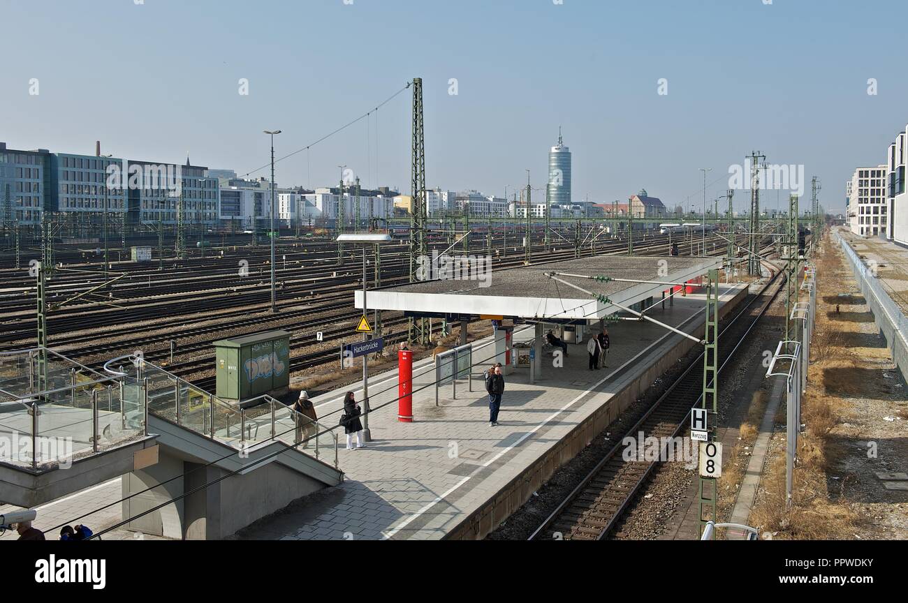 Munich hackerbrucke station hi-res stock photography and images - Alamy
