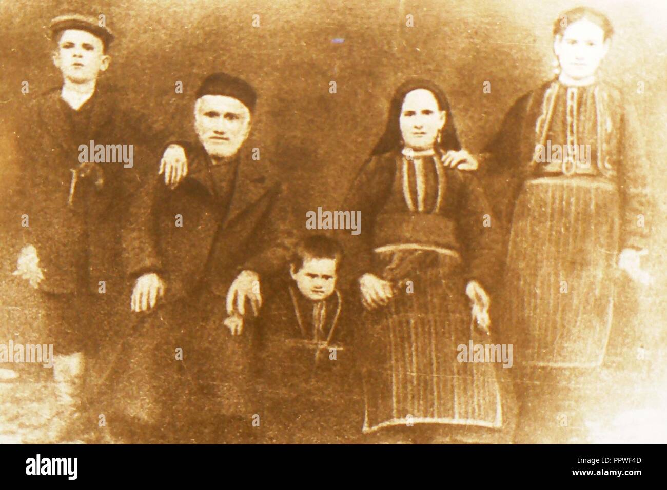 Kostur hi-res stock photography and images - Alamy