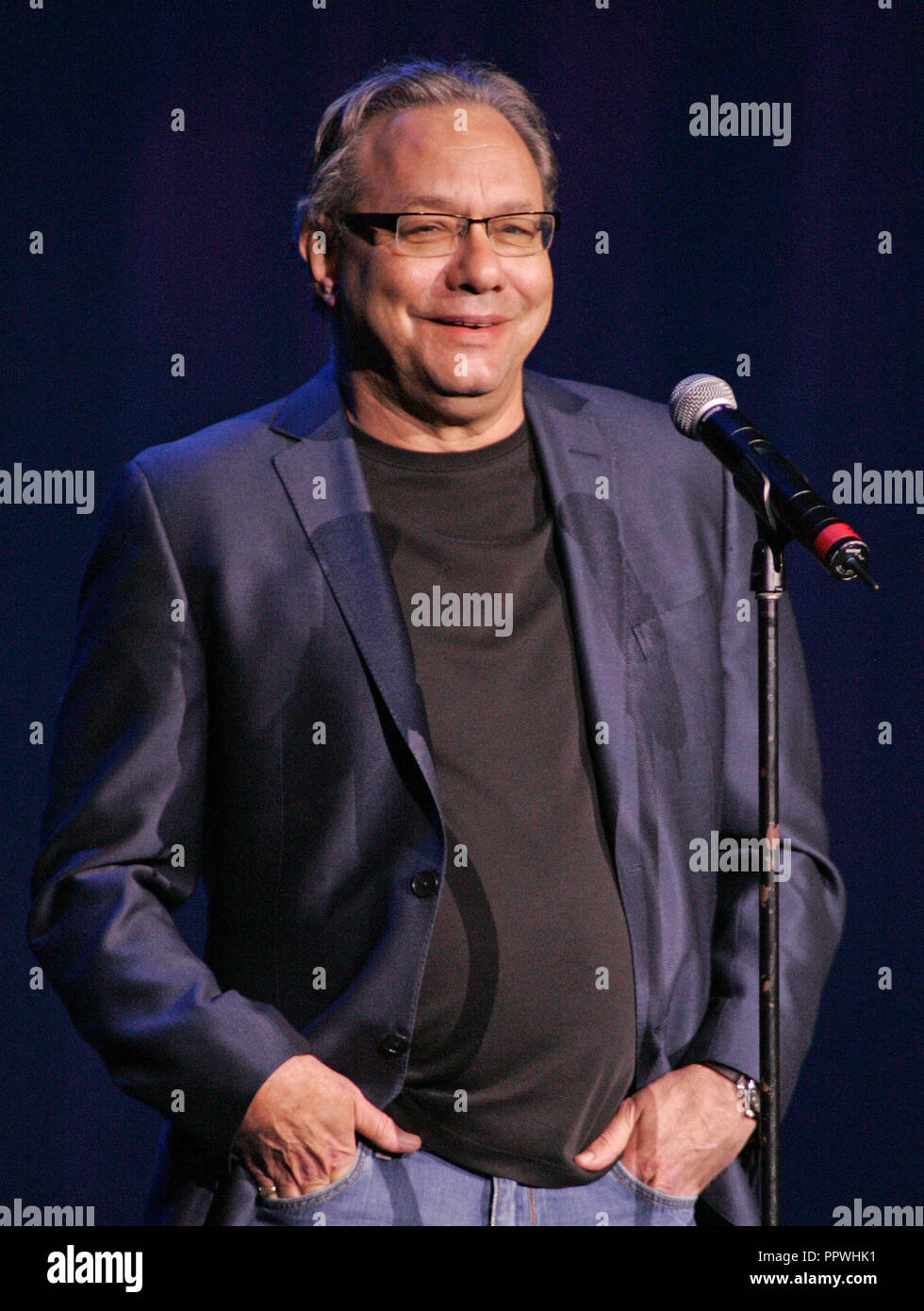 Lewis black comedian hi-res stock photography and images - Alamy