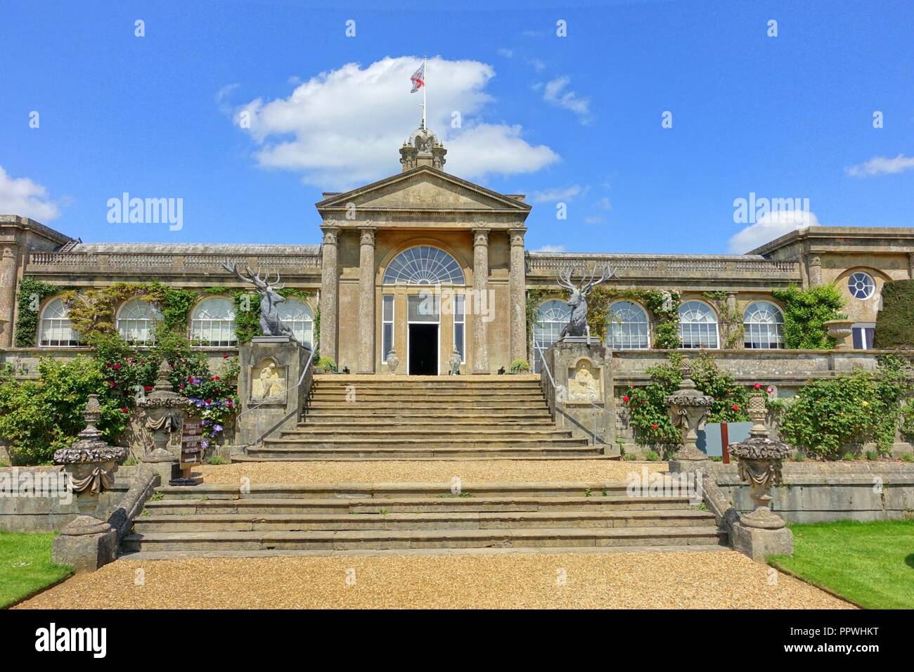 Bowood house hi-res stock photography and images - Alamy
