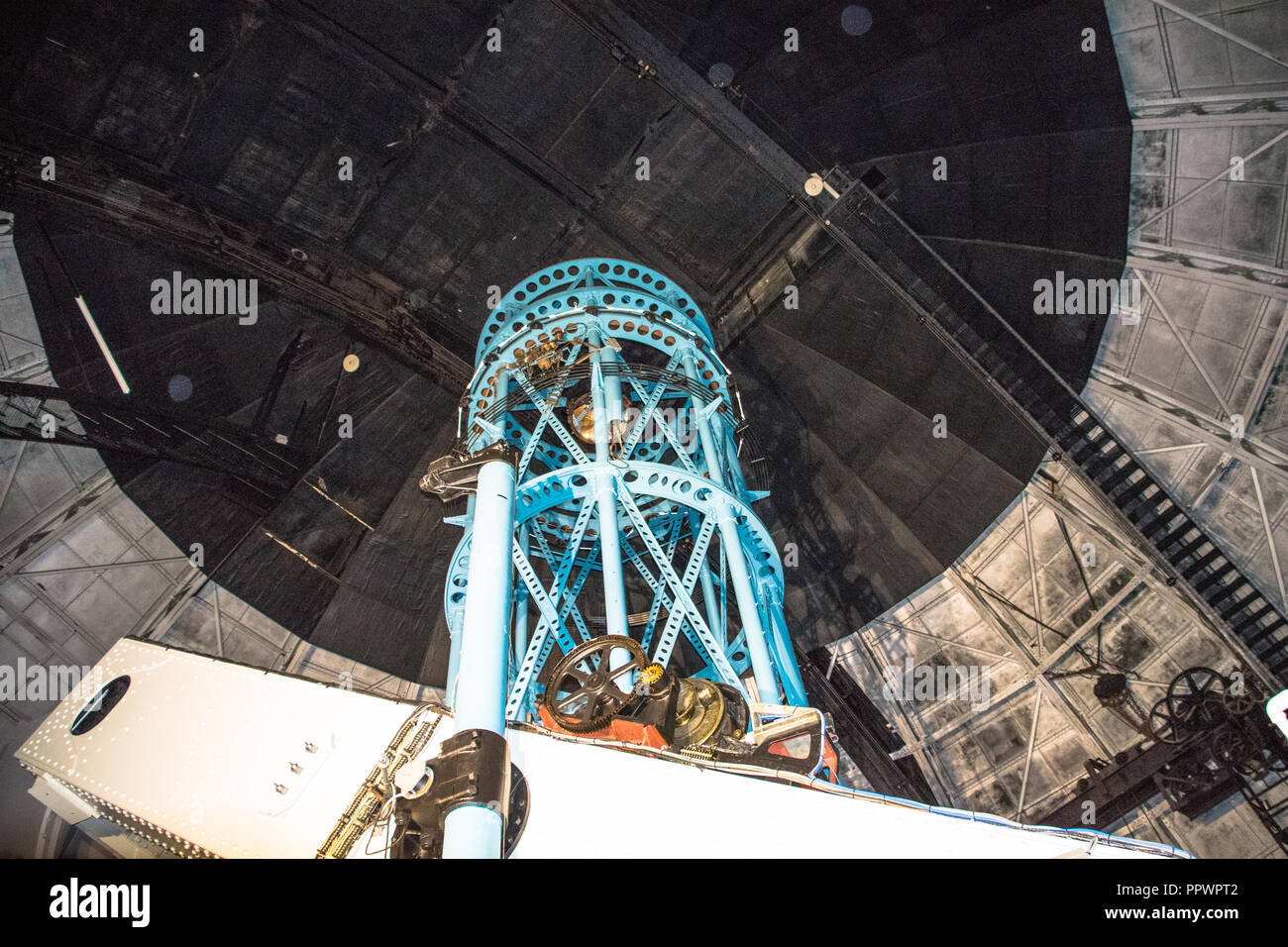 Mount wilson 100 inch telescope hi-res stock photography and images - Alamy