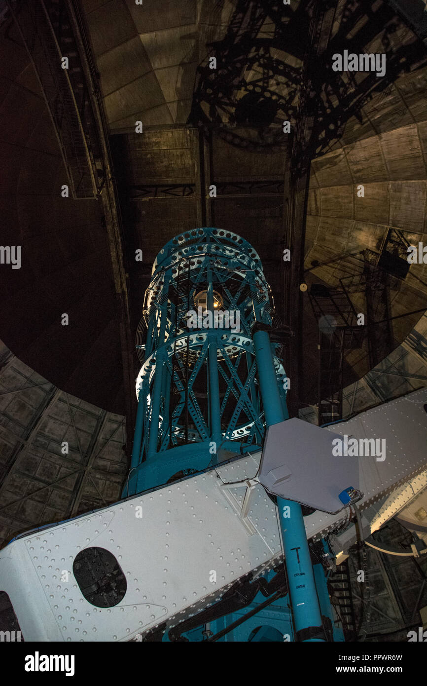 100 inch hi-res stock photography and images - Alamy