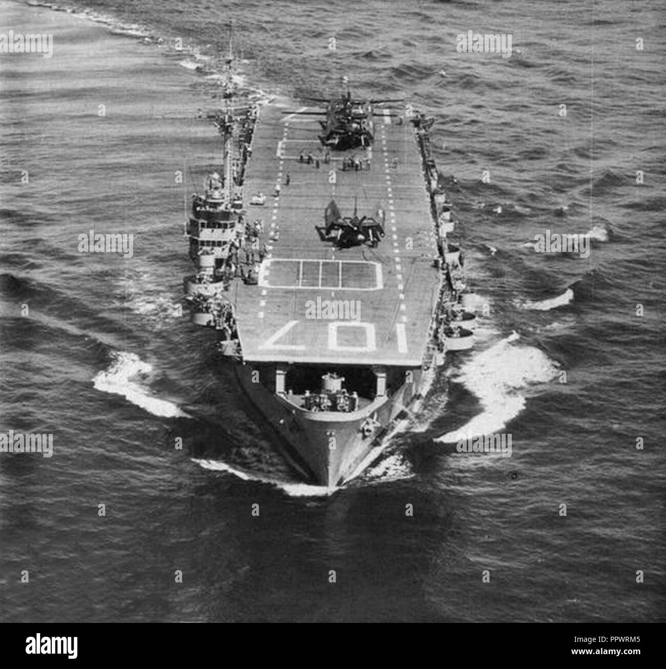 Bow view of USS Gilbert Islands (CVE-107) in 1954 Stock Photo - Alamy
