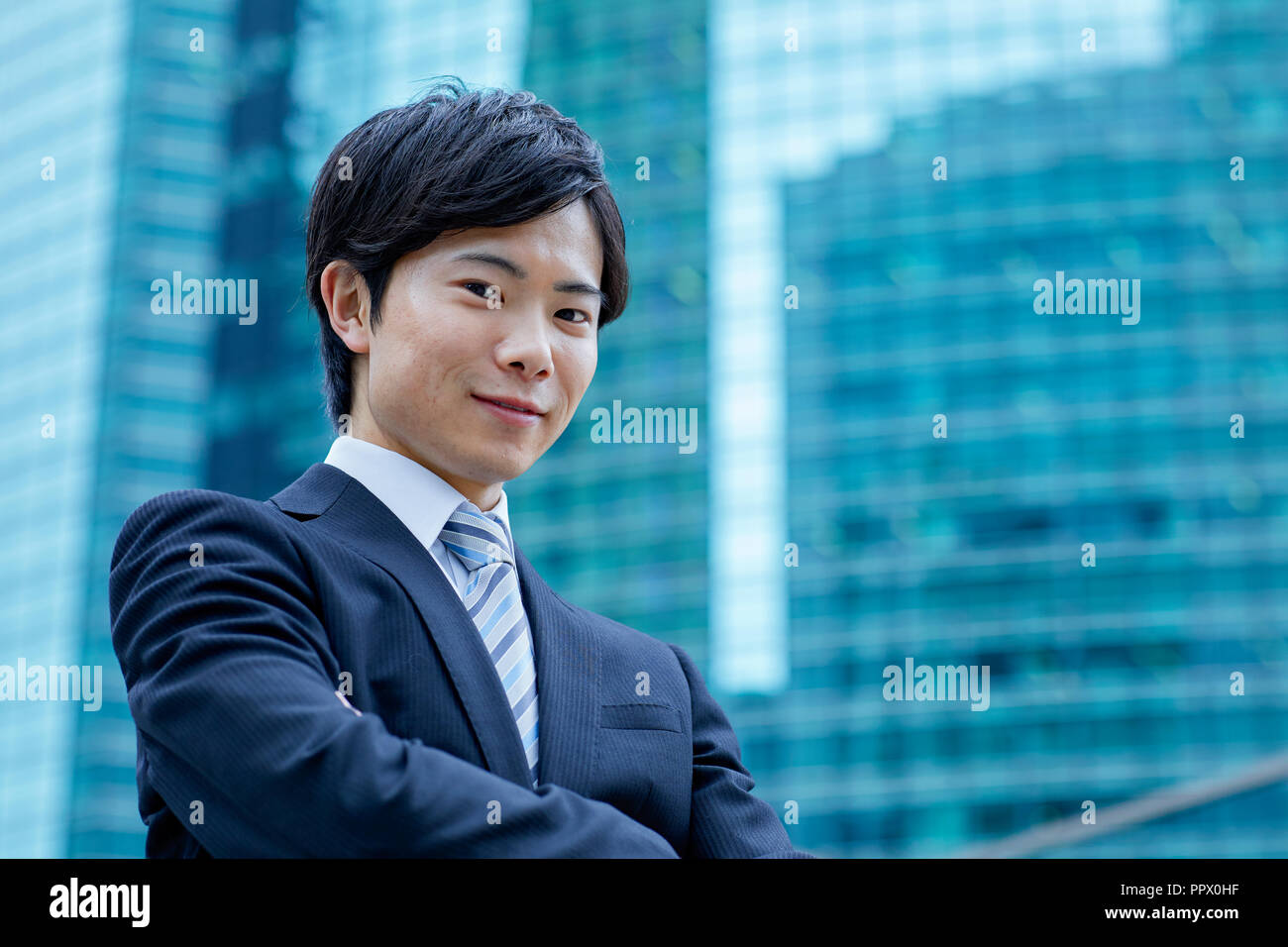 Japanese businessman downtown Tokyo Stock Photo - Alamy