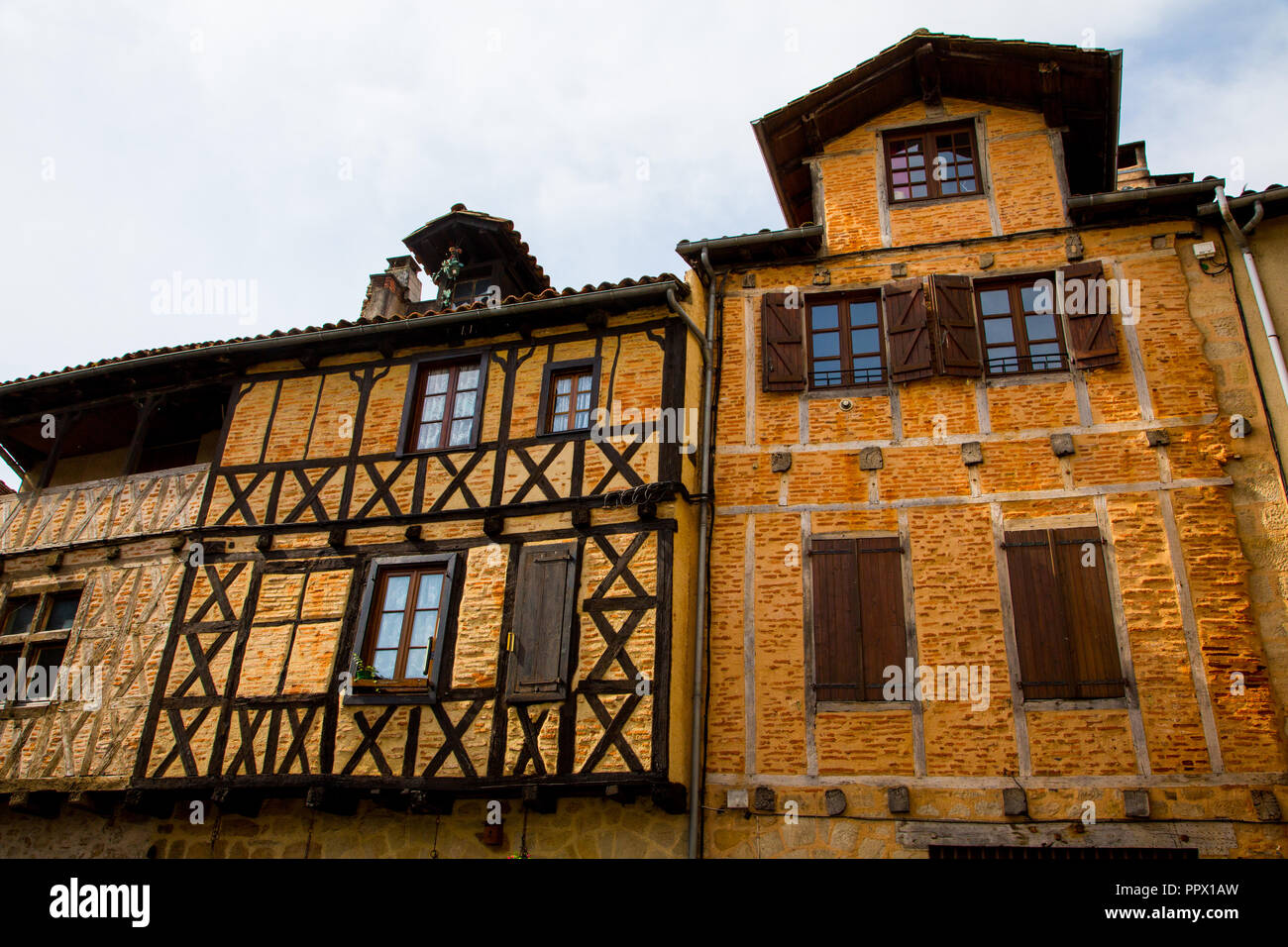 Half timbered wood houses hi-res stock photography and images - Alamy
