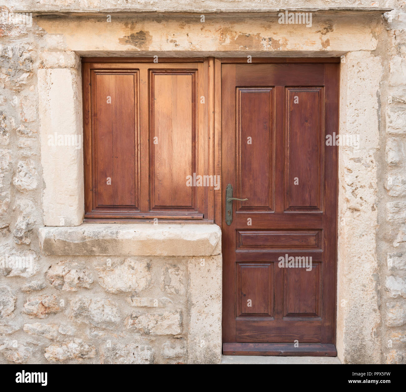 Rustic door hi-res stock photography and images - Alamy