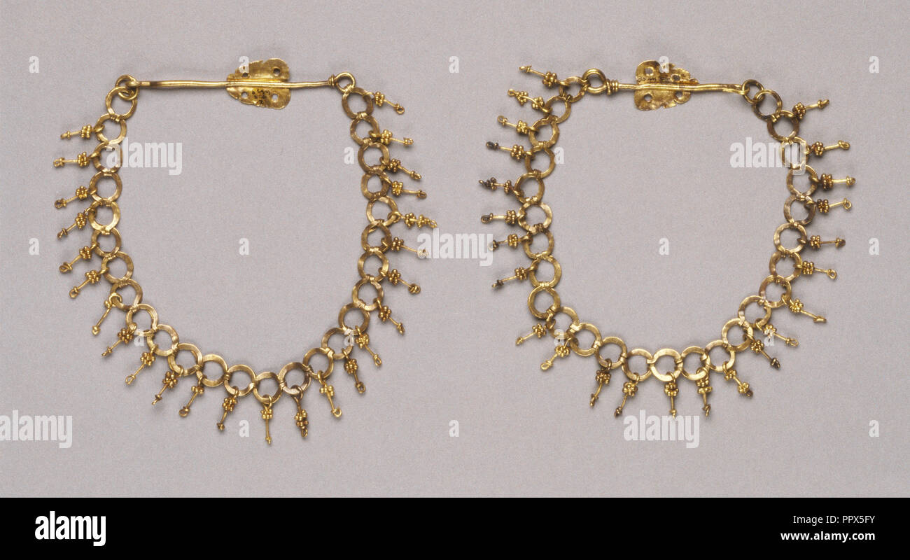 Empire chain hi-res stock photography and images - Alamy